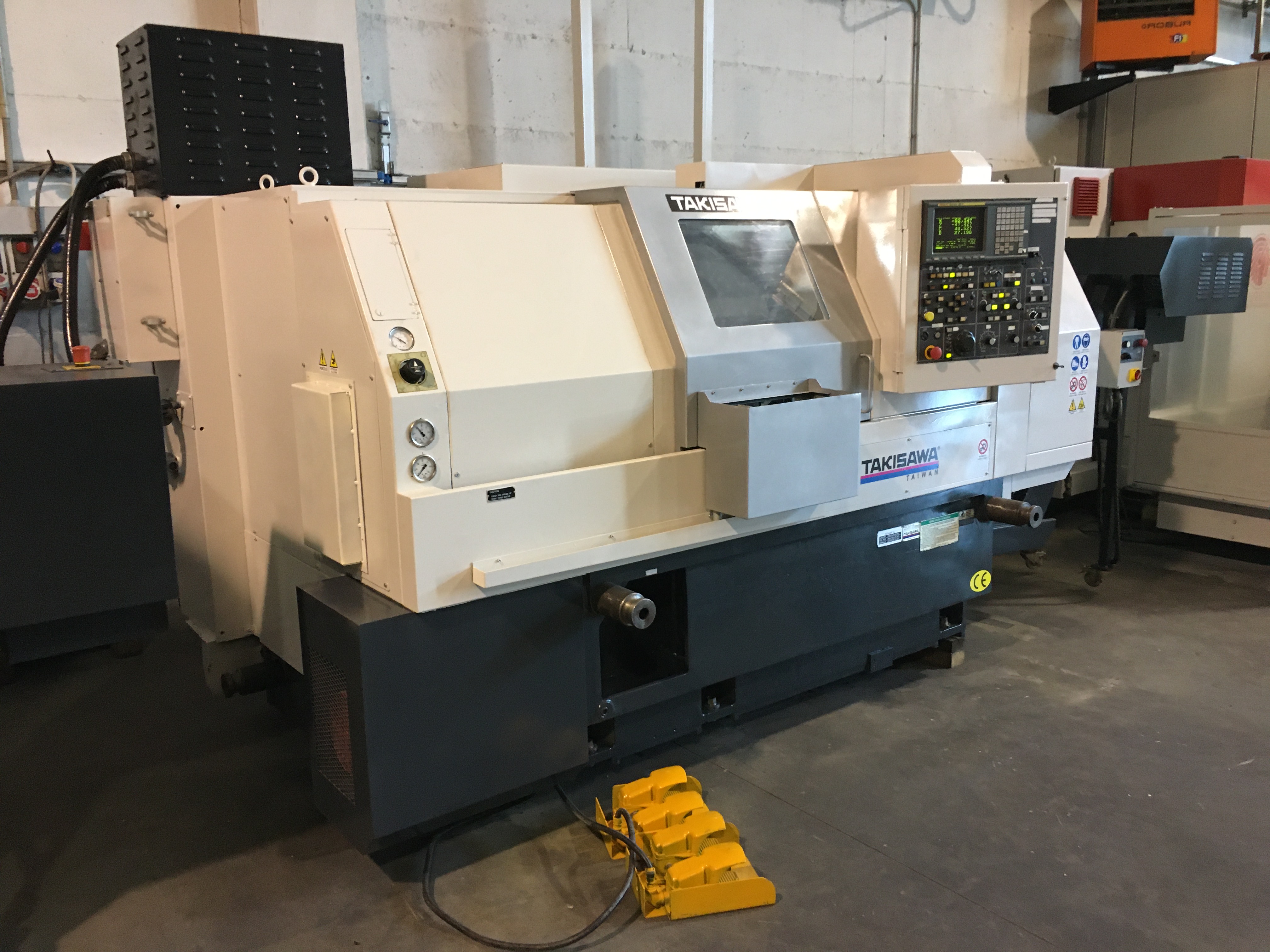 25000 € Usato TORNIO TAKISAWA TA - 25 CNC FANUC 4 ASSI Usati Aste ...